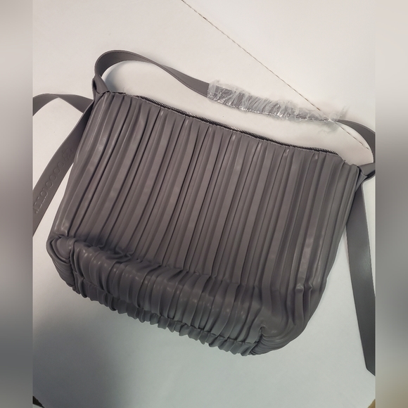 paparazzi | Bags | Paparazzi Convention Grey Purse Nwot | Poshmark